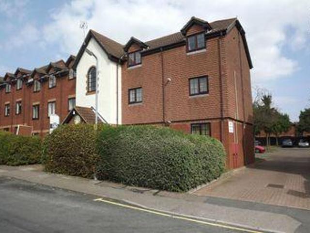 1 Bedrooms Flat for sale in Cromwell Road, Letchworth Garden City SG6
