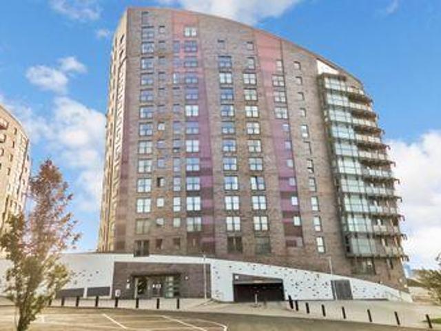 1 Bedrooms Flat for sale in Cross Green Lane, Leeds LS9