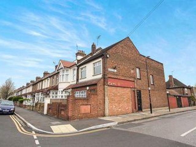 1 Bedrooms Flat for sale in Cumberland Road, London E13