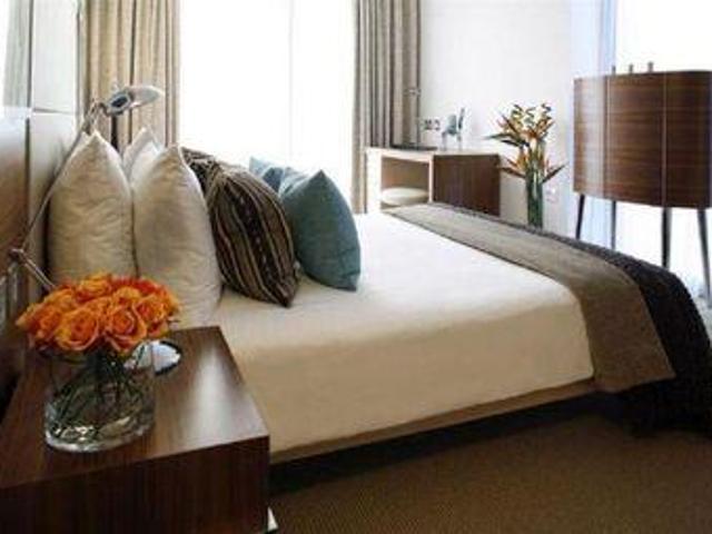 1 Bedrooms Flat for sale in Addington Street, London SE1
