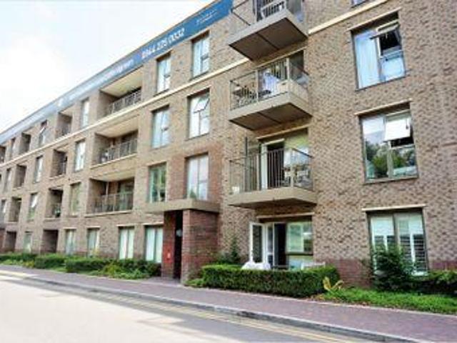 1 Bedrooms Flat for sale in Adenmore Road, London SE6