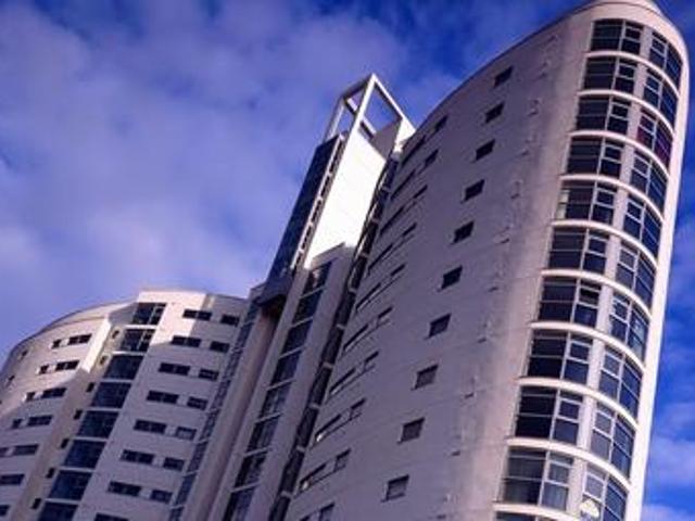 1 Bedrooms Flat for sale in Altolusso, City Centre, Cardiff CF10