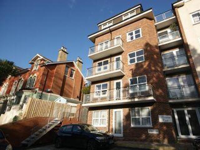 1 Bedrooms Flat for sale in Alexandra Court, 69 St Helens Road, Hastings TN34
