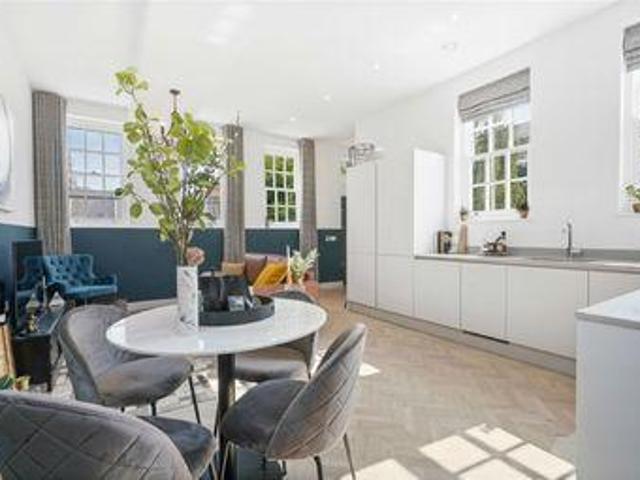 1 Bedrooms Flat for sale in Alexandra House, Acton W3