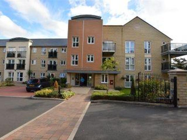 1 Bedrooms Flat for sale in Apartment 33, Thackrah Court, 1 Squirrel Way, Leeds, West Yorkshire LS17