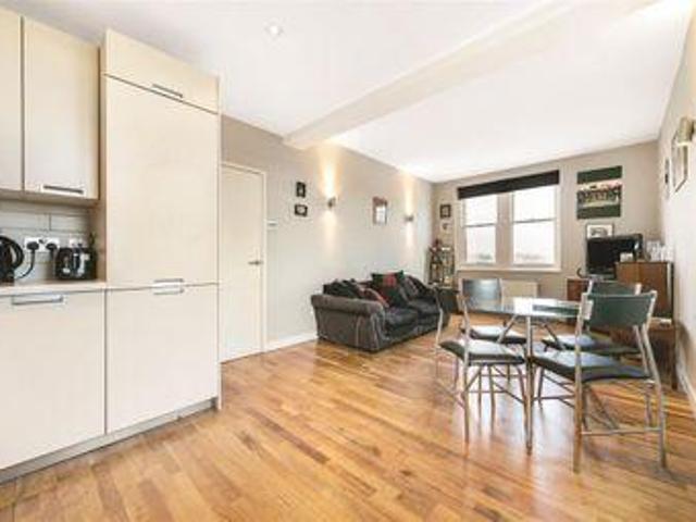1 Bedrooms Flat for sale in Ashbury Road, London SW11