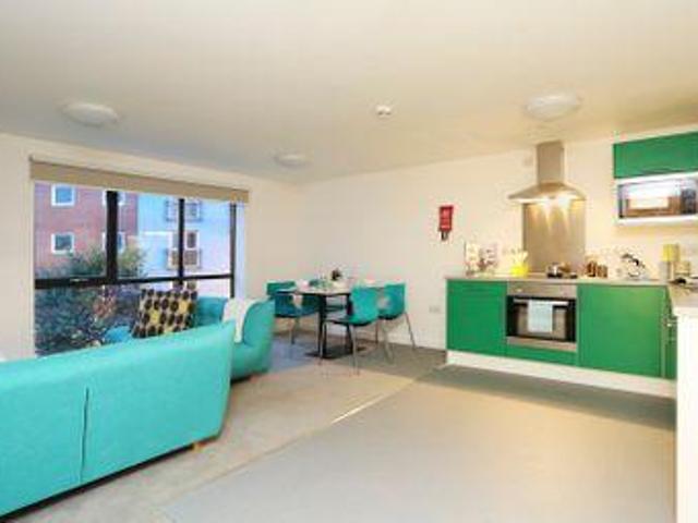 1 Bedrooms Flat for sale in Asquith House Servia Road, Leeds LS7