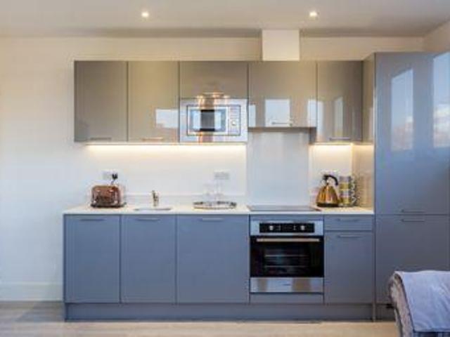 1 Bedrooms Flat for sale in Avebury Boulevard, Central Milton Keynes MK9