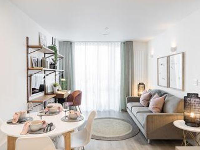 1 Bedrooms Flat for sale in Bollo Lane, London W4