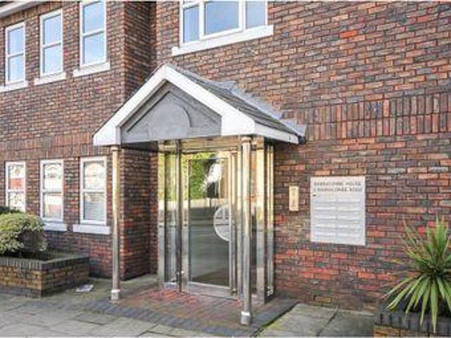 1 Bedrooms Flat for sale in Babbacombe House, 2 Babbacombe Road, Bromley BR1