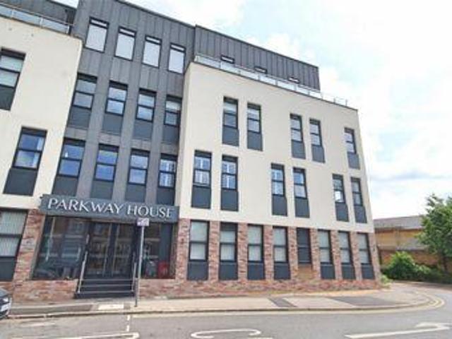 1 Bedrooms Flat for sale in Baddow Road, Chelmsford, Essex CM2