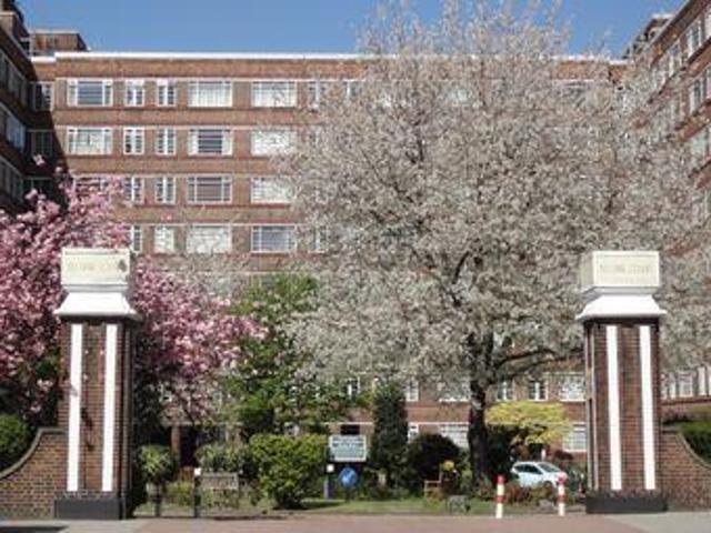 1 Bedrooms Flat for sale in Balham High Road, Balham SW17