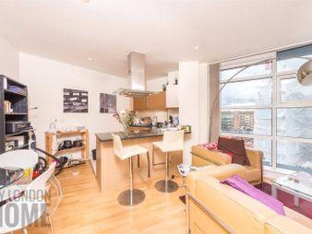 1 Bedrooms Flat for sale in Baltimore House, Juniper Drive, Battersea Road, London SW18