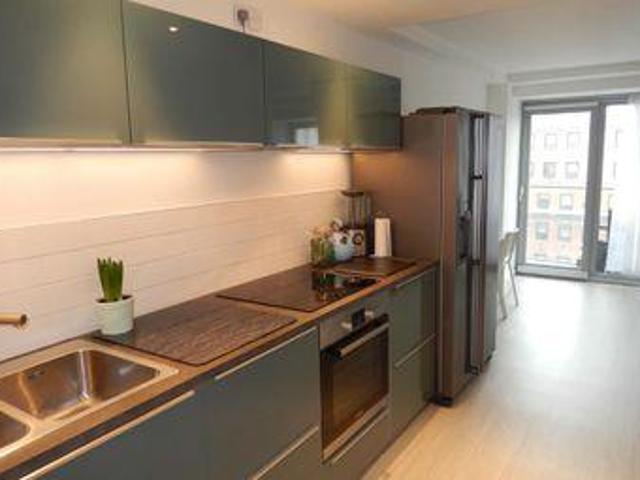 1 Bedrooms Flat for sale in Basilica, King Charles Street, Leeds LS1