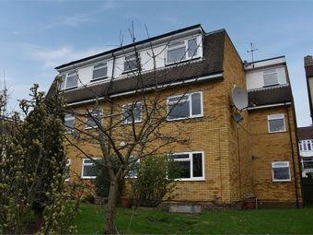 1 Bedrooms Flat for sale in Beauchamp Road, London SE19