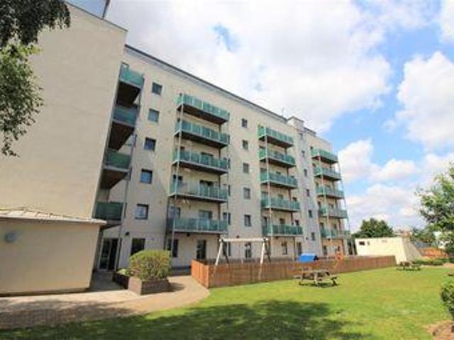 1 Bedrooms Flat for sale in Bellvue Court, Staines Road, Hounslow TW3