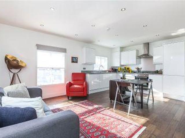 1 Bedrooms Flat for sale in Benyamin House, 19 Greenwich High Road, London SE10