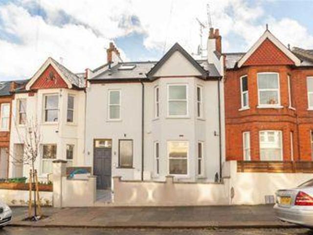 1 Bedrooms Flat for sale in Berrymead Gardens, London W3