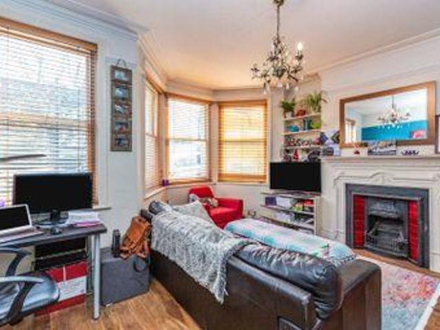 1 Bedrooms Flat for sale in Birkbeck Road, Hornsey N8