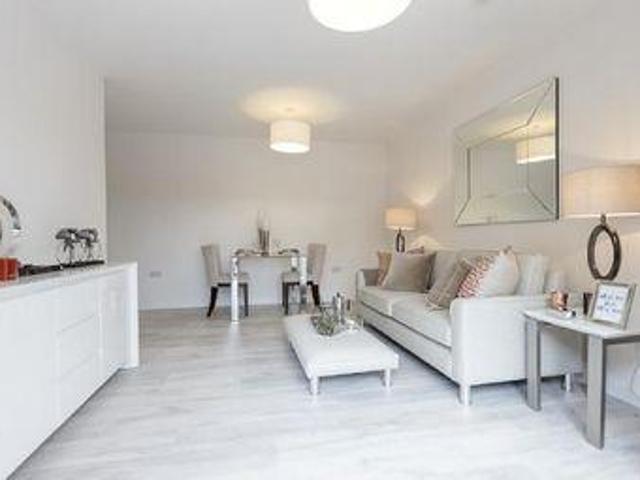 1 Bedrooms Flat for sale in Blyth Road, Hayes, Hertfordshire UB3