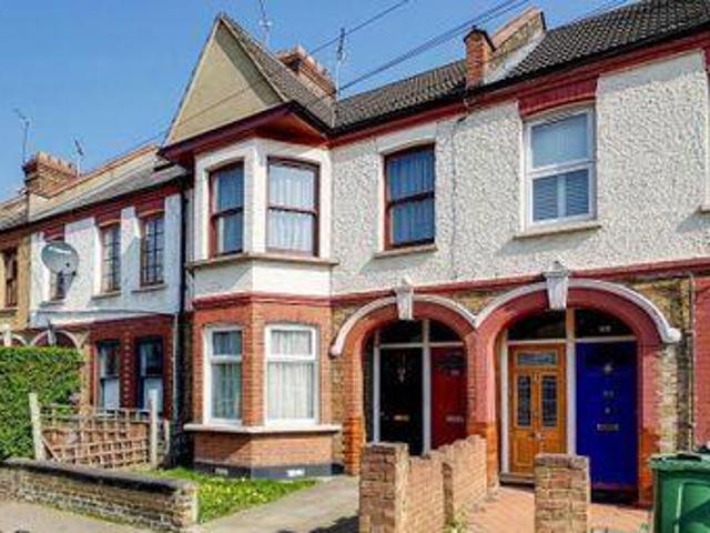 1 Bedrooms Flat for sale in Bloxhall Road, Leyton E10