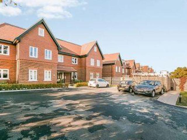 1 Bedrooms Flat for sale in Brighton Road, Banstead SM7