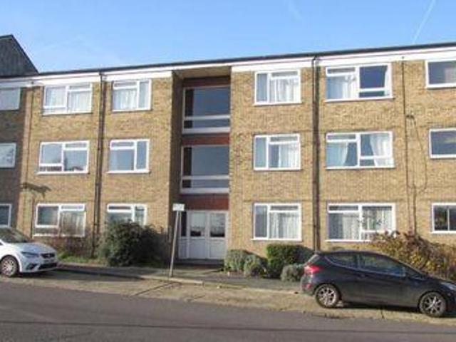 1 Bedrooms Flat for sale in Brighton Road, Redhill, Surrey RH1