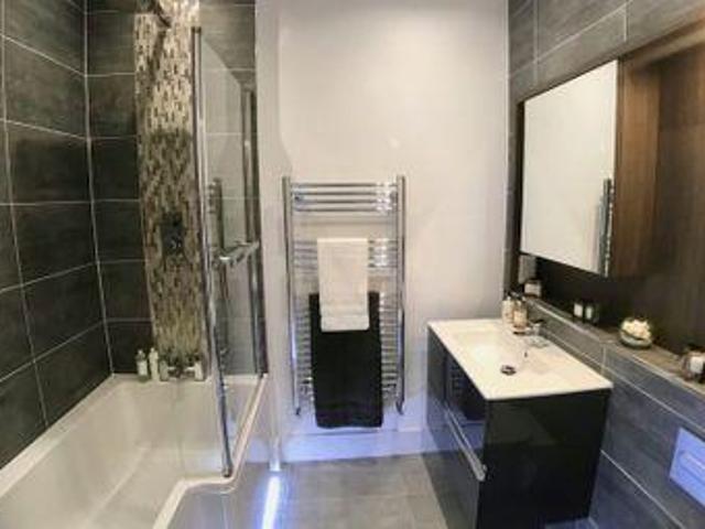 1 Bedrooms Flat for sale in Bridge Street, High Wycombe HP11