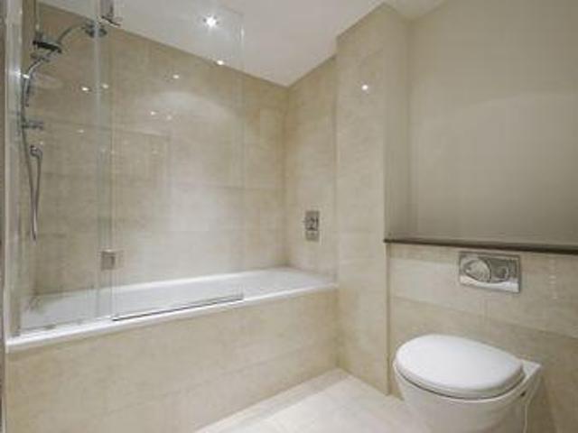 1 Bedrooms Flat for sale in Brindley Road, Manchester M16