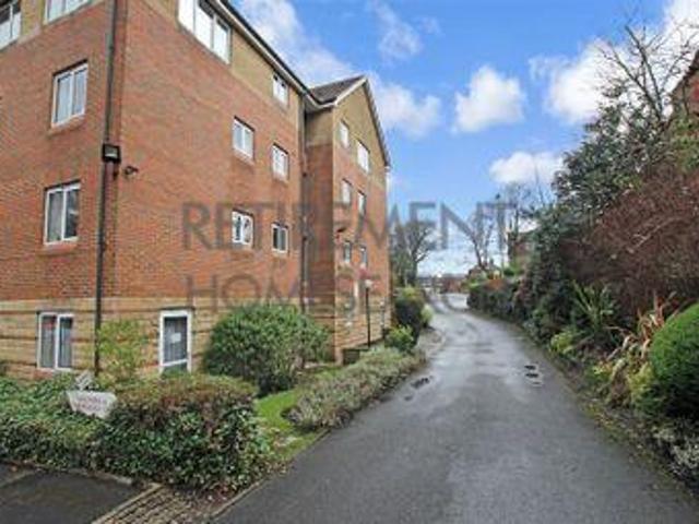 1 Bedrooms Flat for sale in Brook Court, Manchester M7