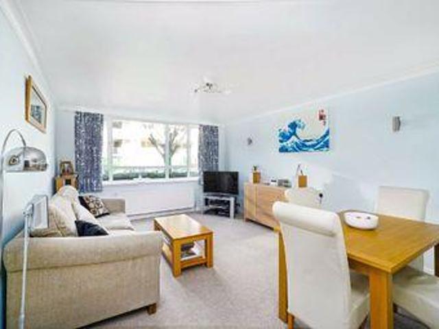1 Bedrooms Flat for sale in Brondesbury Road, London NW6