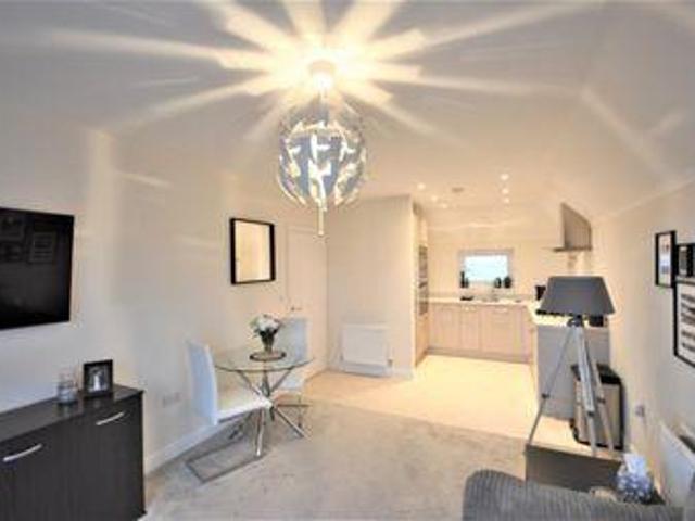 1 Bedrooms Flat for sale in Bulk Head Drive, Fleetwood, Lancashire FY7