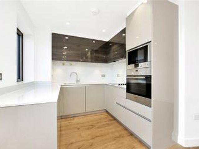 1 Bedrooms Flat for sale in Bywell Place, London E16