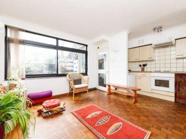 1 Bedrooms Flat for sale in Gore Road, South Hackney E9
