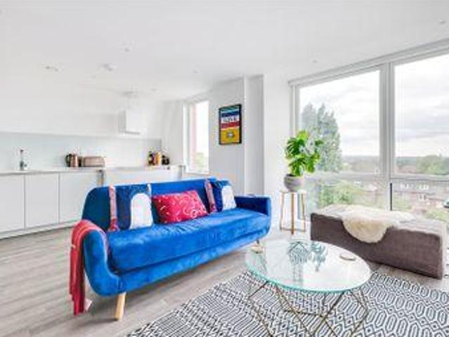 1 Bedrooms Flat for sale in Gaumont Place, London SW2