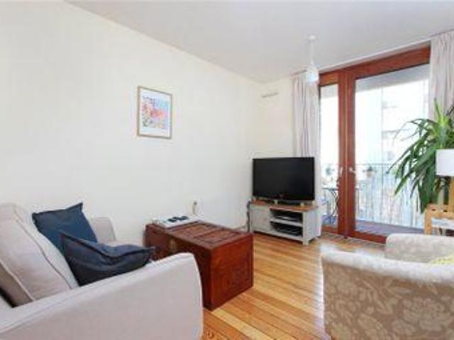 1 Bedrooms Flat for sale in Garratt Lane, Wandsworth, London SW18