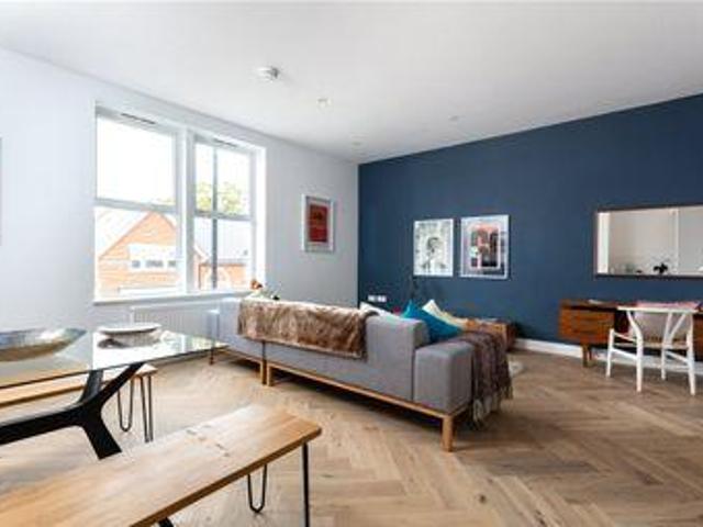 1 Bedrooms Flat for sale in Gipsy Hill, London SE19