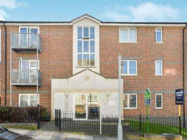 1 Bedrooms Flat for sale in Glyndon Road, London SE18