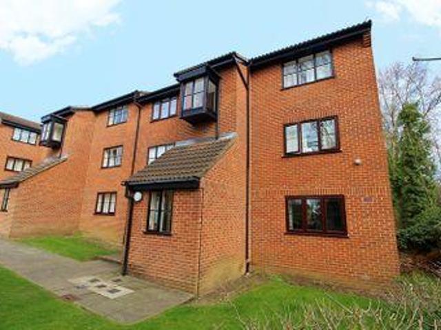 1 Bedrooms Flat for sale in Gladbeck Way, Enfield EN2