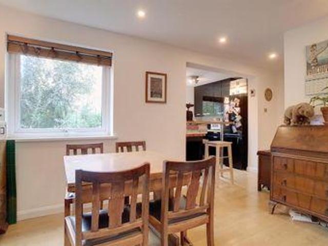1 Bedrooms Flat for sale in Granville Square, London SE15