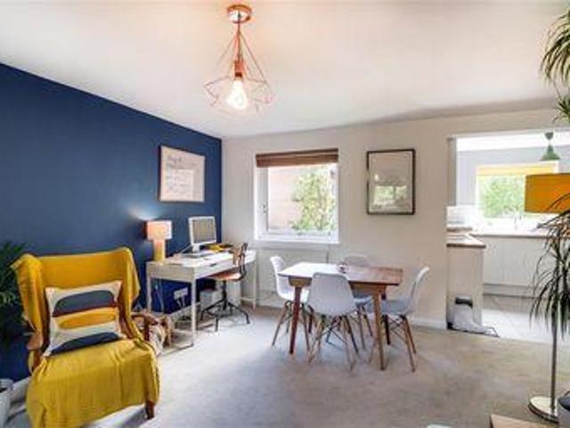 1 Bedrooms Flat for sale in Granville Square, London SE15