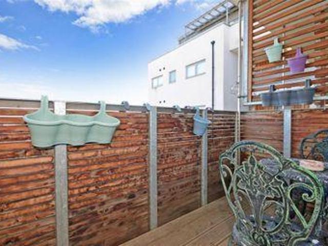1 Bedrooms Flat for sale in Greengate Street, Plaistow, London E13