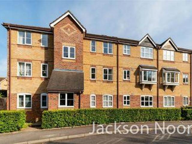 1 Bedrooms Flat for sale in Donald Woods Gardens, Tolworth, Surbiton KT5