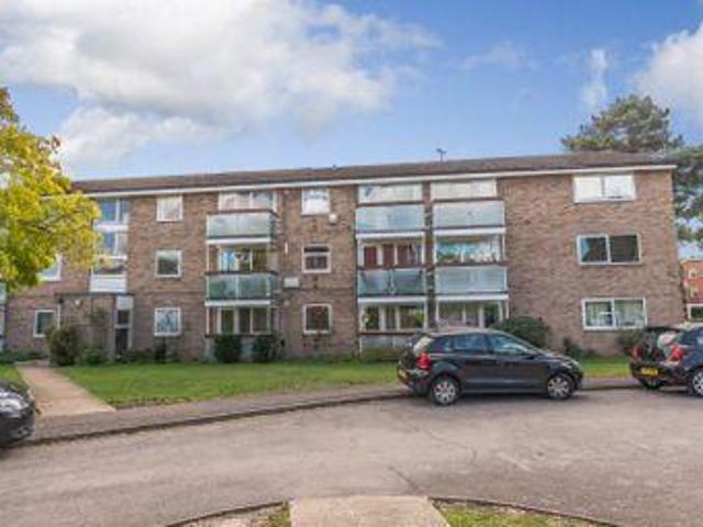 1 Bedrooms Flat for sale in Datchworth Court, 22 24 Village Road, Enfield EN1