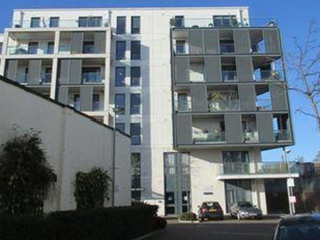 1 Bedrooms Flat for sale in Dairy Close, London SW6