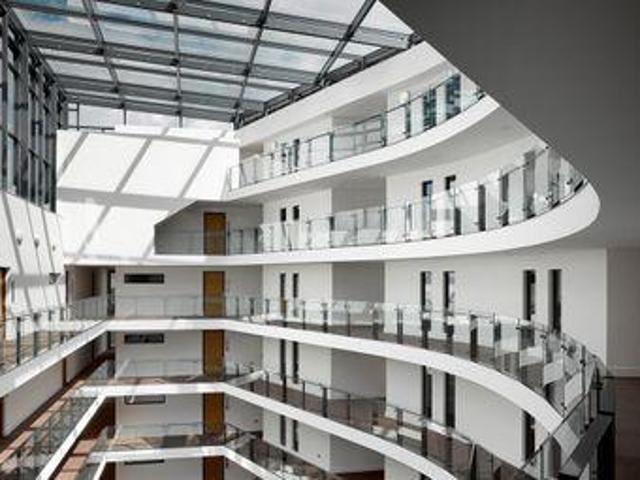 1 Bedrooms Flat for sale in Deansgate, London M15