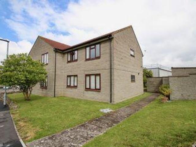 1 Bedrooms Flat for sale in Durston Close, Street BA16