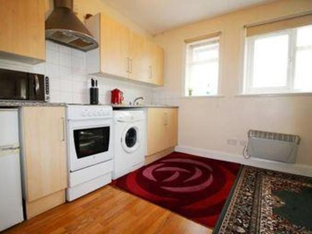 1 Bedrooms Flat for sale in Empire Parade, Great Cambridge Road, London N18