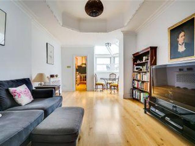 1 Bedrooms Flat for sale in Ennismore Gardens, London SW7