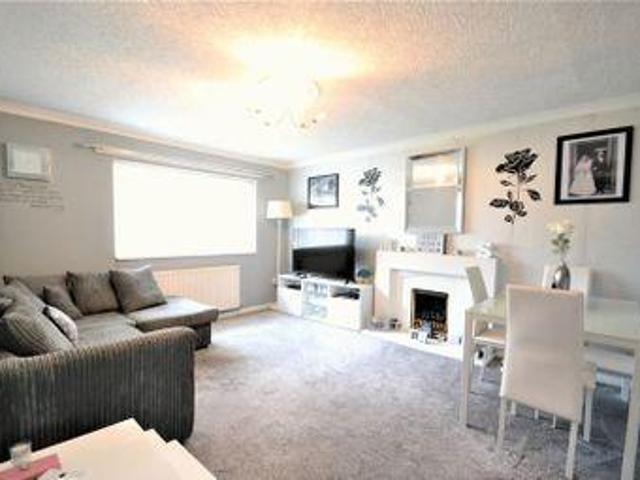 1 Bedrooms Flat for sale in Eaton Close, Swinton, Manchester M27